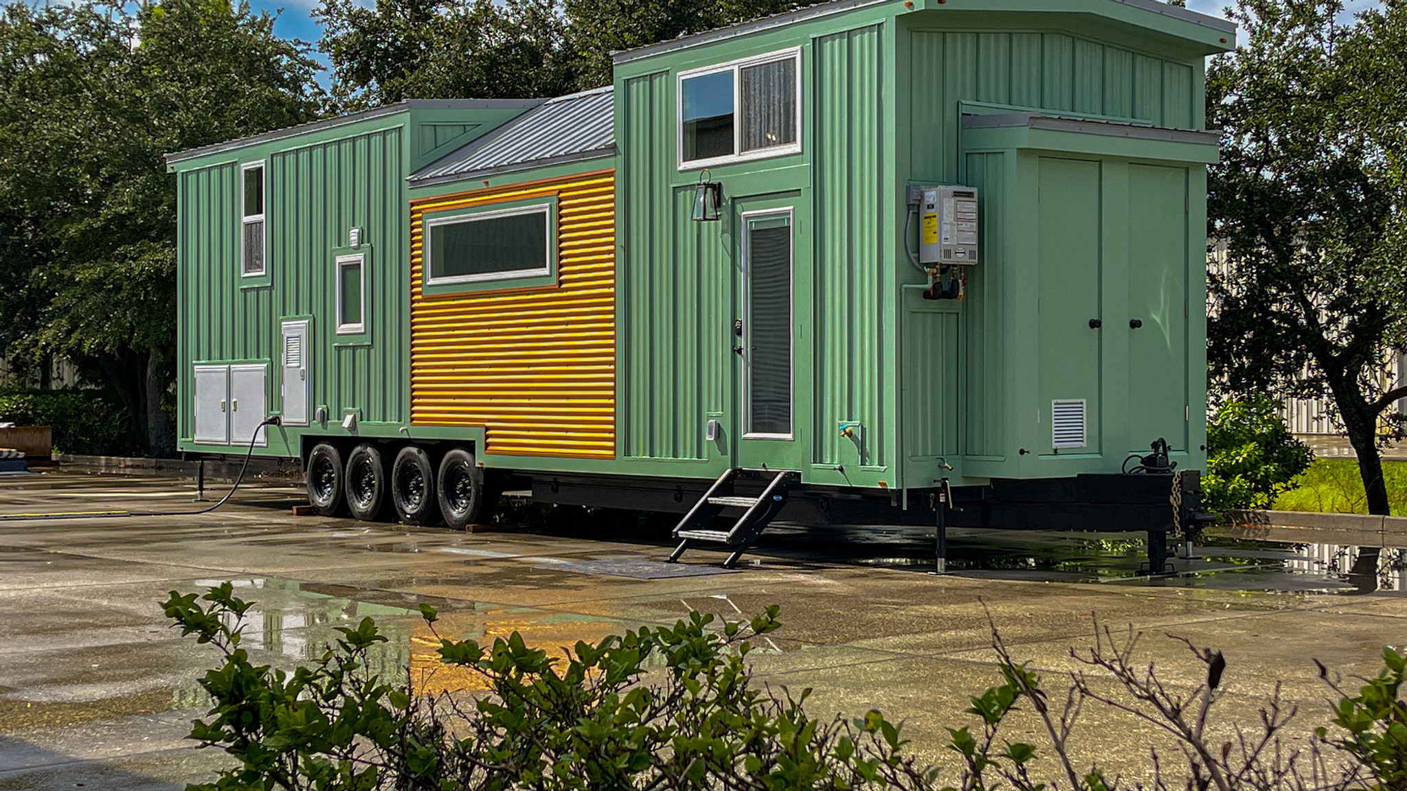 Tiny Homes | Custom Tiny Homes Review | Movable Roots