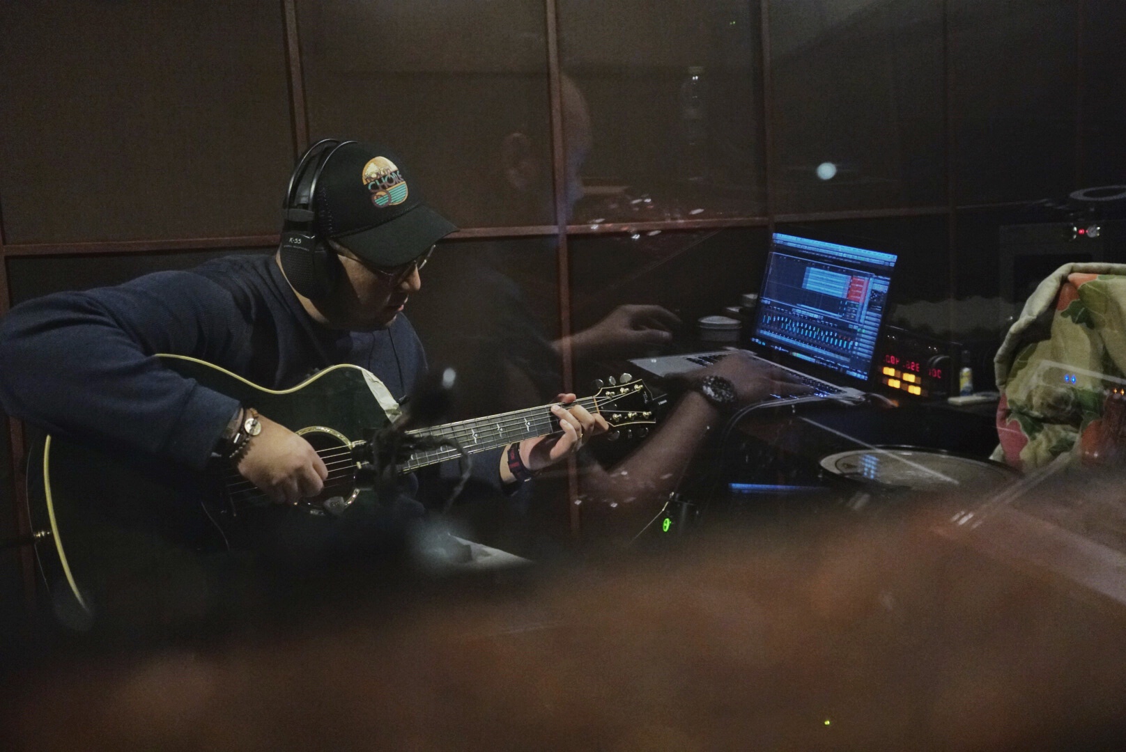 Recording Studio / Studio Rekaman di Jakarta ( Lingkar 8 Production )