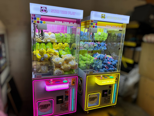Claw Machine Full Size with coin and bill acceptor | Magnolia Arcades,LLC