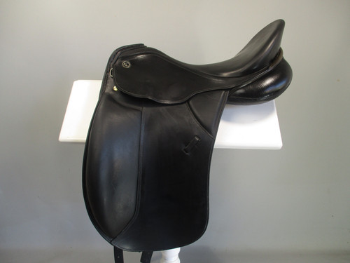 Kieffer Lusitano Dressage Saddle 17" MW | Saddle Central
