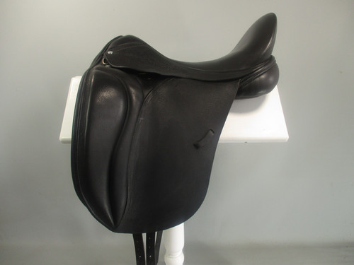 Loxley Dressage Saddle 17" XW-2XW *HOOP* | Saddle Central