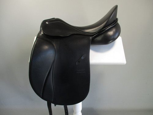 Passier Sirius Dressage Saddle 17.5" MW | Saddle Central