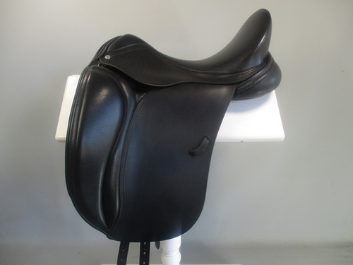 Loxley Dressage Saddle 17" XW *HOOP* | Saddle Central