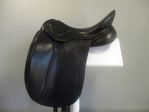 Peter Horobin Amazone Dressage Saddle 17" MW | Saddle Central