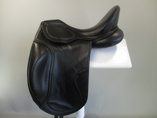 Riviera Black Jack Monoflap Dressage Saddle 17" M | Saddle Central