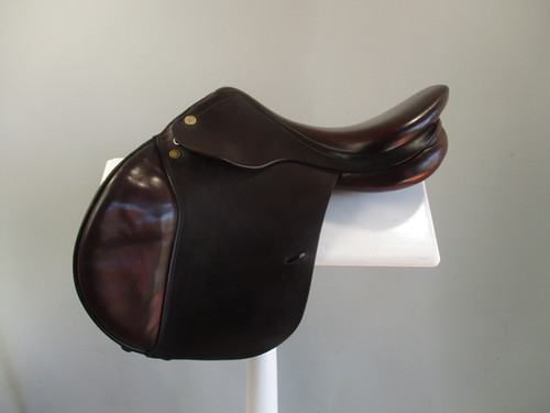 Prestige Golden Star Jump Saddle 17" NM/M | Saddle Central