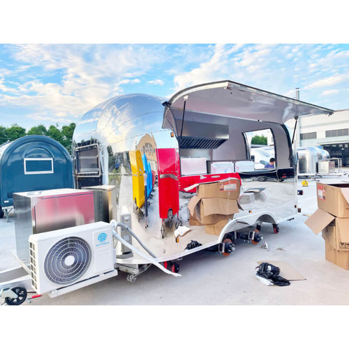 THE STREAMLINER® 14.7 Ft. Vending Trailer | Arete Food Trailers