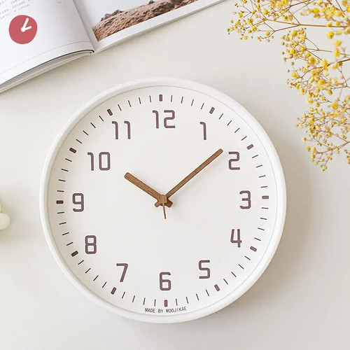 שעון קיר קליק ג'אפאן בצבע לבן | Click Clack Clocks'