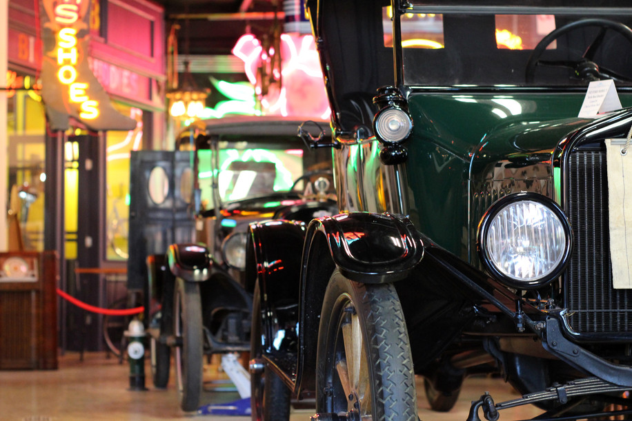 Photos | Frontier Auto Museum | Gillette, WY