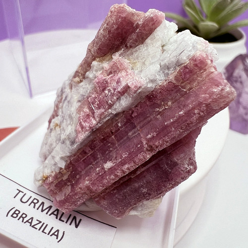 Turmalin roz cristal brut, mineral unicat | Unicatshop