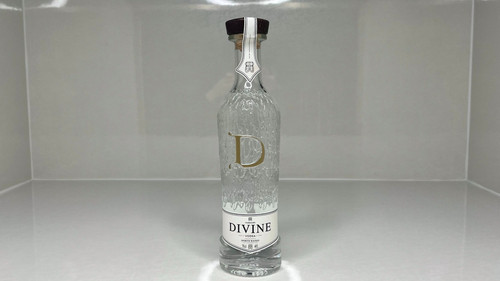 Divine Vodka 40% | DIVINE GIN