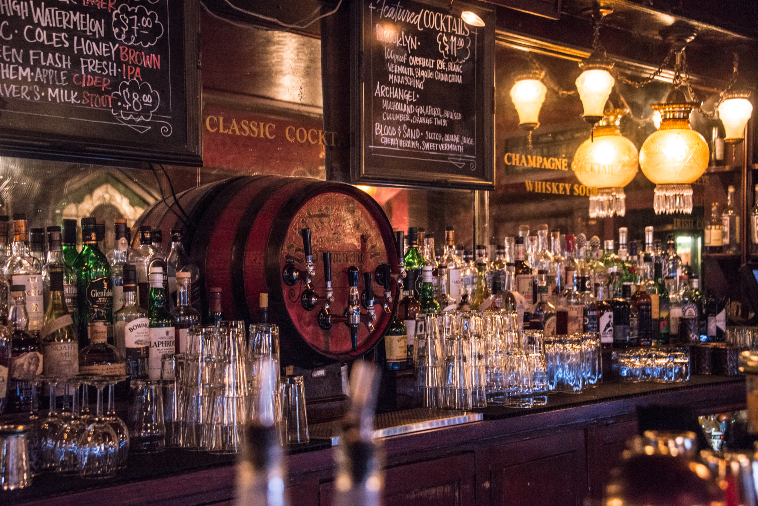 Cole's French Dip | Historic Bars in Los Angeles | 118 East 6th Street ...