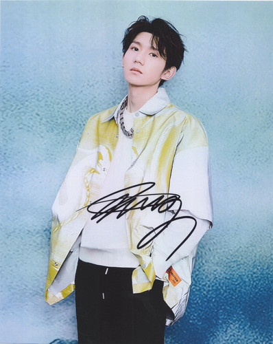 TFBOYS Wang Yuan Roy Autographed photo | SASIGNED LLC