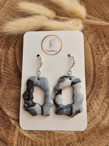 Shadowed Grace | Táncruha kellékek