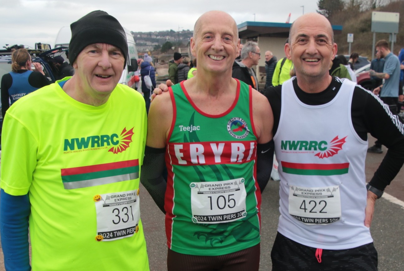 Hundreds of runners celebrated a return of the popular Twin Piers 10k ...