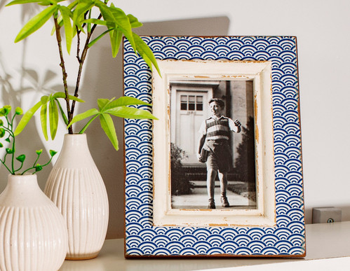 BLUE WAVE PHOTO FRAME | Arla's Boutique