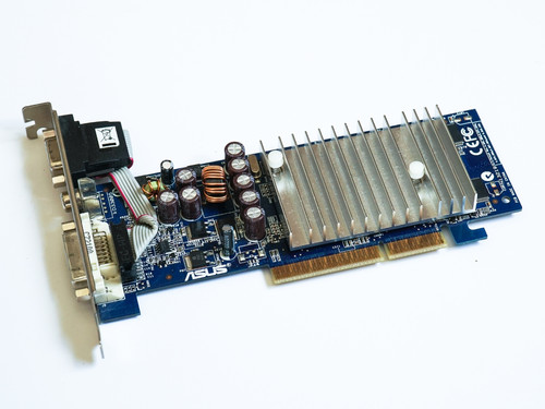 ASUS NVIDIA GeForce 6200 128MB DDR AGP | classicVGA