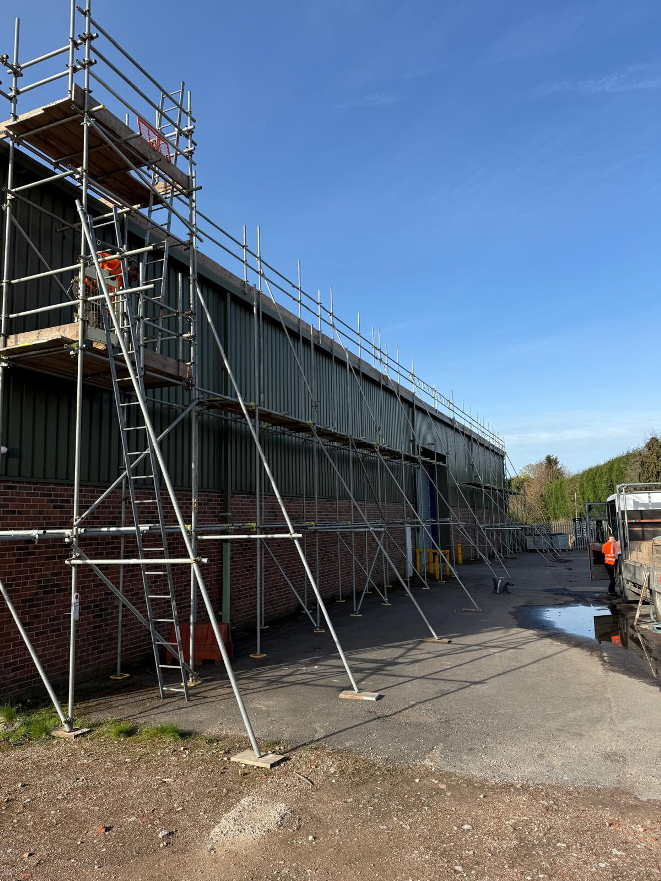 Edge Protection Scaffold for Solar Installation