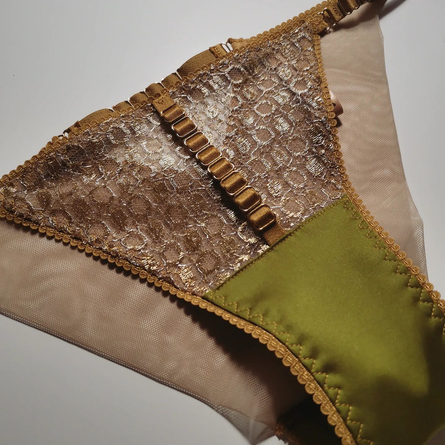 Luxury Lingerie and Couture Corsetry | Andreea Preda