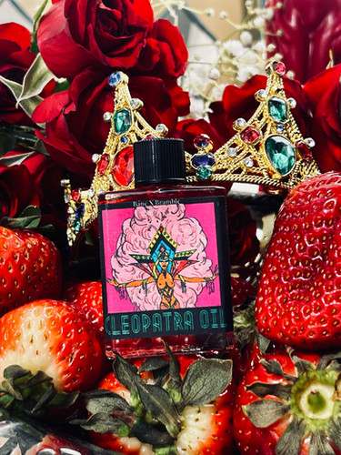 Cleopatra Oil For Attraction & Glamour | BanexBramble