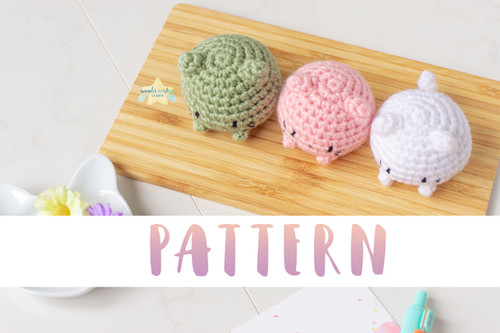 Small Mochi Cat Crochet Pattern | Wonder Wishes Studio