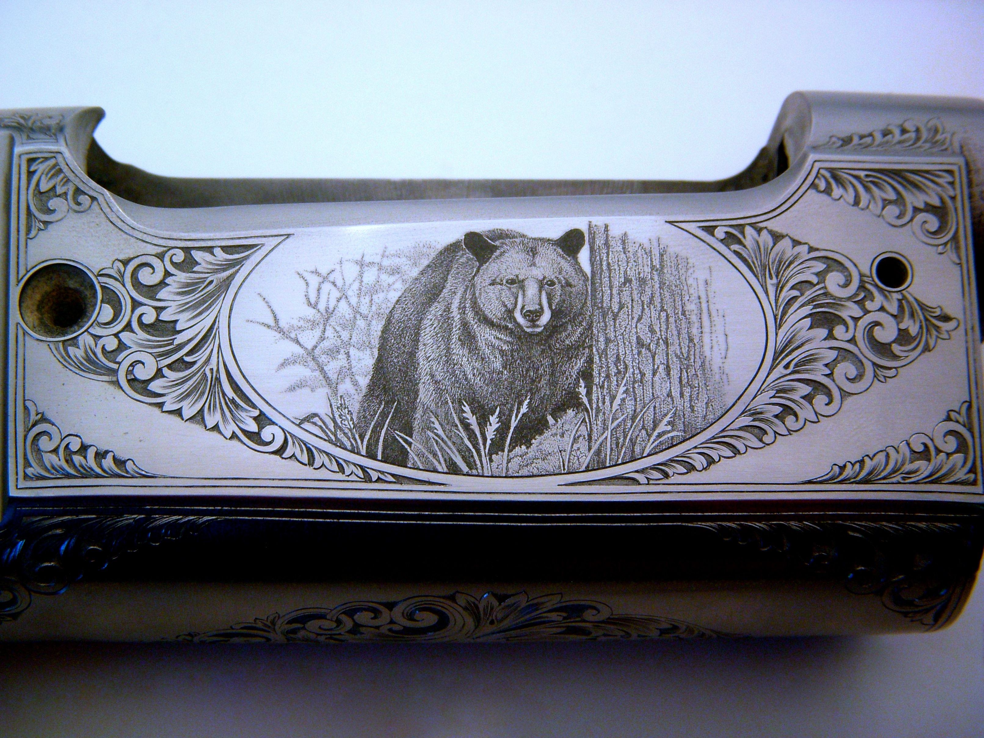 Lisa Tomlin Engraving | Fine Firearms