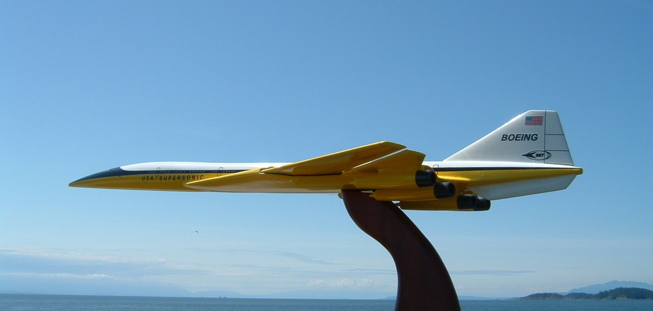 Aircraft models - Boeing, Worlwide Airways, helicopters, prop planes