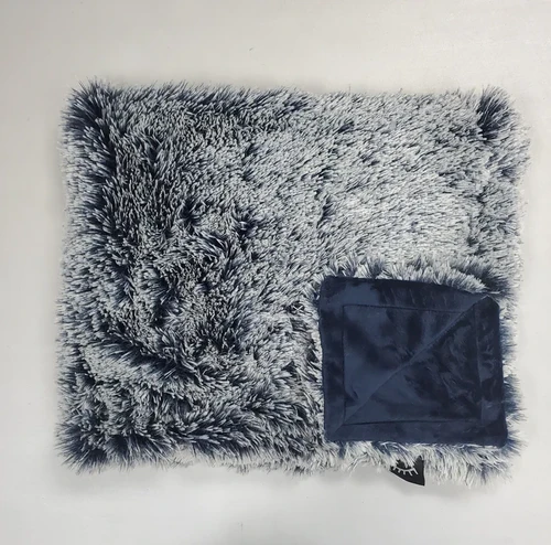Winx+Blinx Shaggy Minky Blanket - Navy | the giftnest