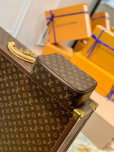 Louis Vuitton LV Packing Cube MM | Fashion Haven