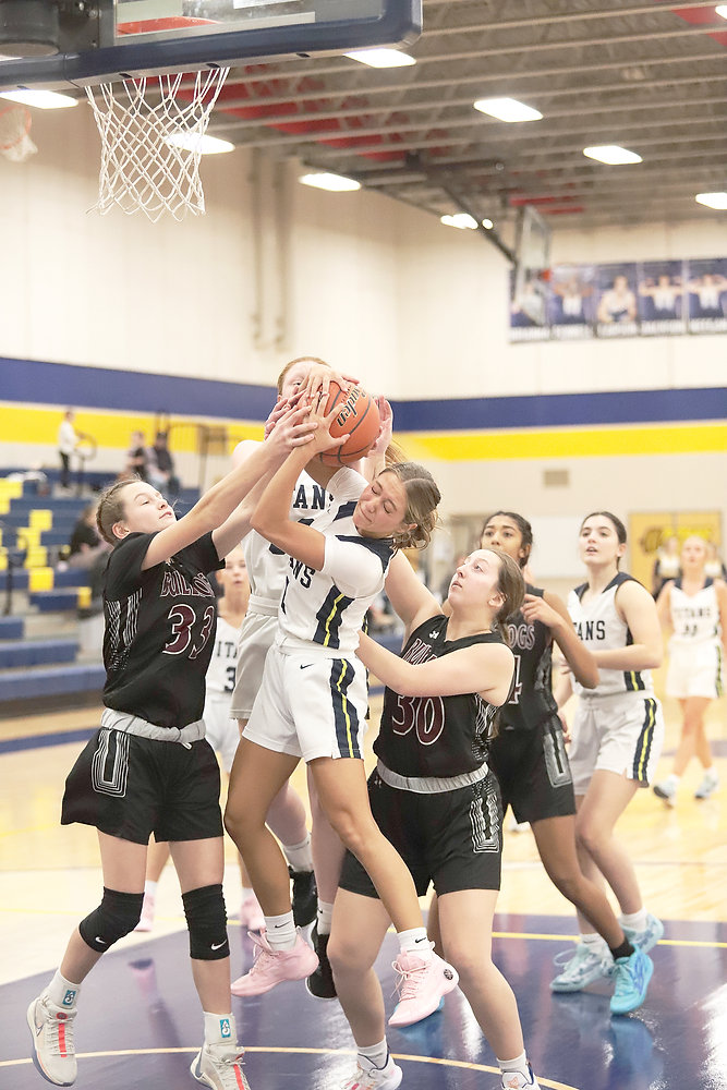 Titan girls defeat Madison, fall to SF O’Gorman