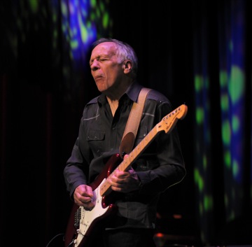 TIMES WITH THE BAND | robin-trower
