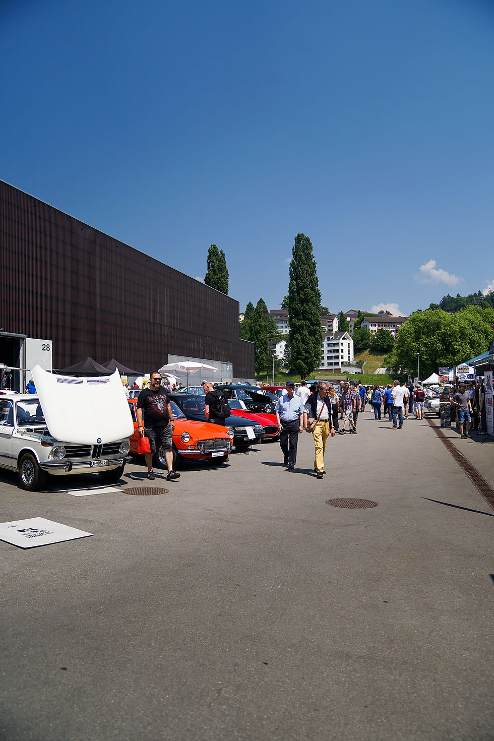 Fahrzeugmarkt | SWISS CLASSIC WORLD