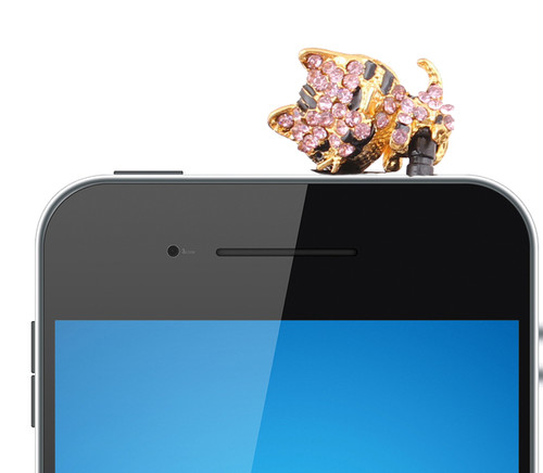 Sleeping Lucky Cat Dust Plug | felinegroovy