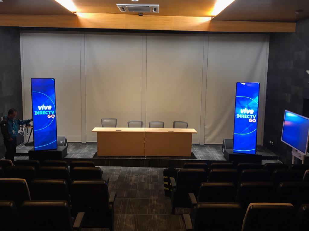 iMira 2 Indoor LED Totem | HUAHAI LED