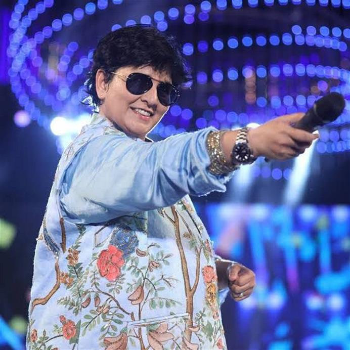 Falguni Pathak - The Undisputed Queen of Garba
