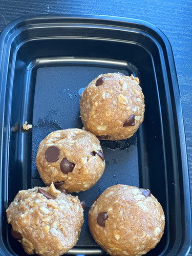 PB Oatmeal Balls | EMP Meals