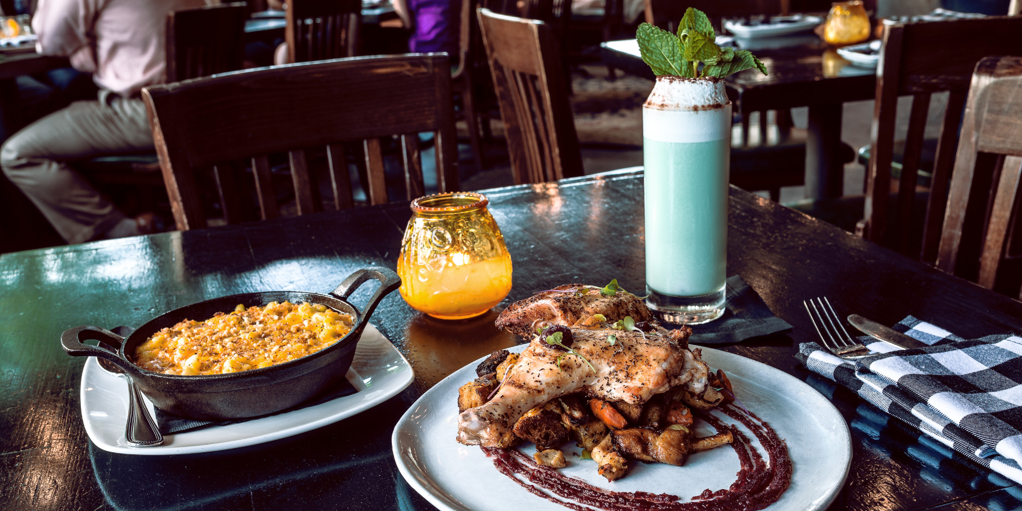 The Standard Pour | Cocktail Den + Cravings Kitchen