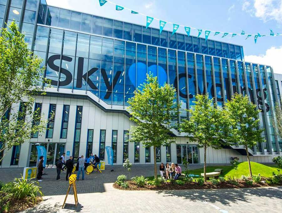 Giant Media | VERVE DISPLAY