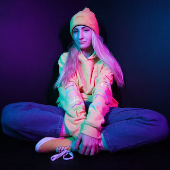 Lina Cooper - Songlorious Artist Profile