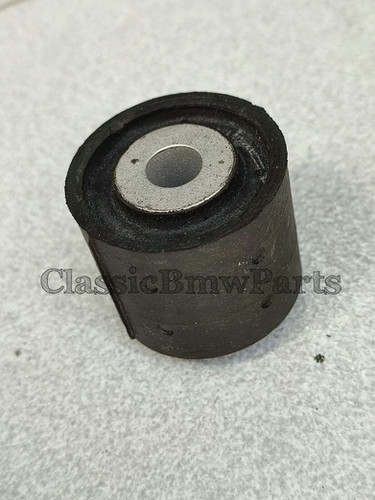 BMW E36 differential rubber mounting !!NEW!! !!GENUINE!! 33171134871 ...