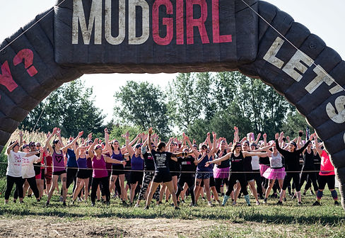 MUDGIRL // OBSTACLE RACE DEDICATED TO WOMEN!