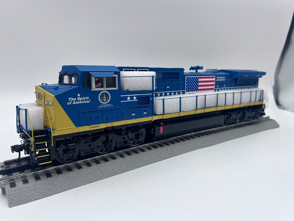CSX Dash-8 Diesel Engine w/ Proto-Sound®3.0 (Scale Wheels) | melovetrains