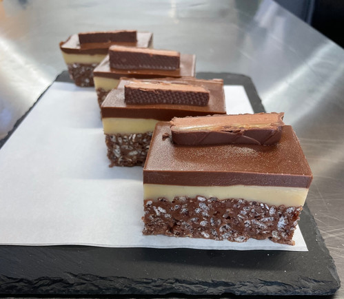 Mars Millionaire Caramel Crunch | Wollaton Bakes