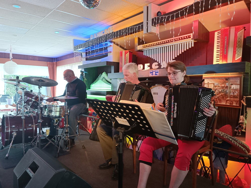 Dancing Heidelicht 21/05/2022 (Foto's) | Accordeon Media