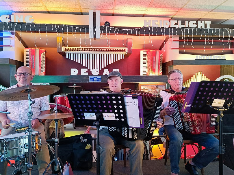 Dancing Heidelicht 16/07/2022 (Video's) | Accordeon Media