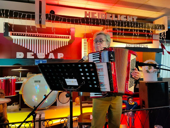 Dancing Heidelicht 04/03/2323 (Foto's) | Accordeon Media