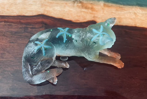 Translucent clear and blue resin cat with starfish | Cribbage King