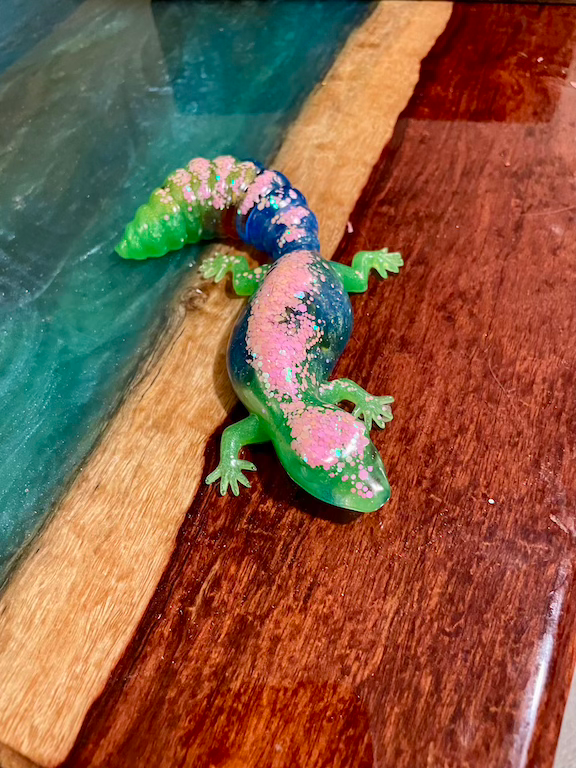 Glass Resin Lizards | Home and Garden Decorations | Cribbage King