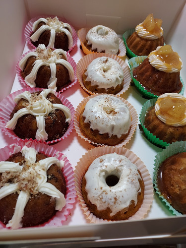 Mini Bundtlet Box | Succulent Savors