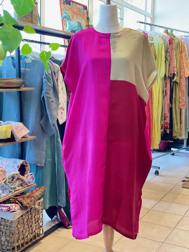 Rang Color Block Pure Silk Kaftan - Fuscia Red | Studio Anokhee